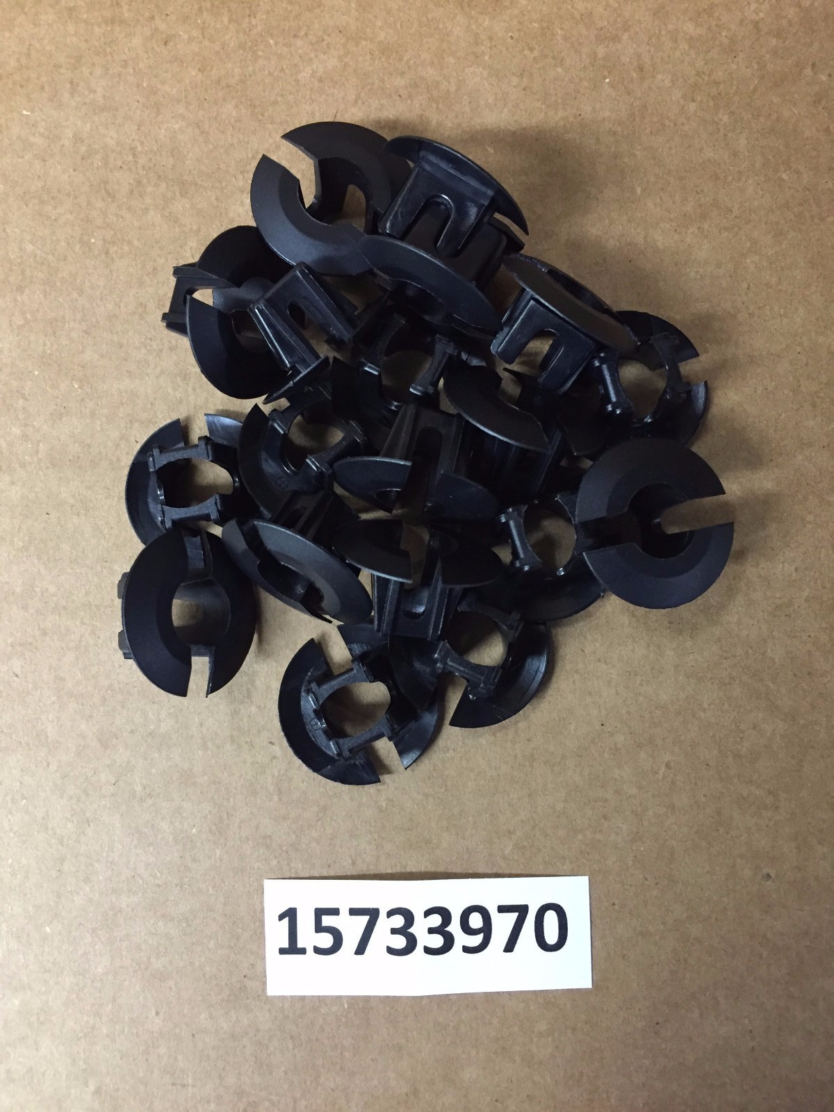*NEW* Set of 25 GM Front Air Deflector Grommet 15733970 *FREE SHIPPING ...