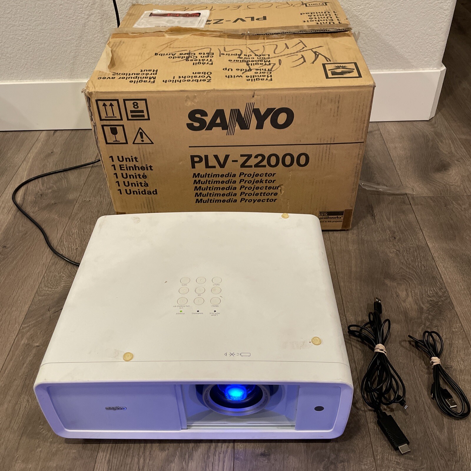 Sanyo PLV-Z2000 Projectors With original box PLEASE READ | eBay