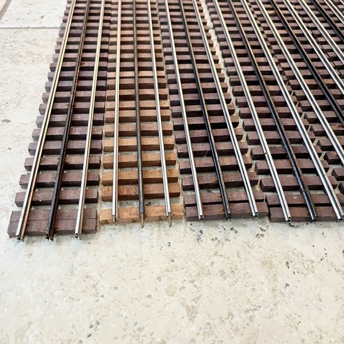 Set of 10 O Gauge 37 Inch Straight Model Triple Rail Train Tracks | eBay