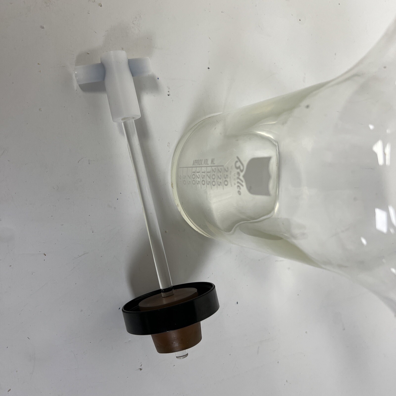Bellco 250ml Carrier Spinner Flask W/ Impeller And Caps READ for sale ...