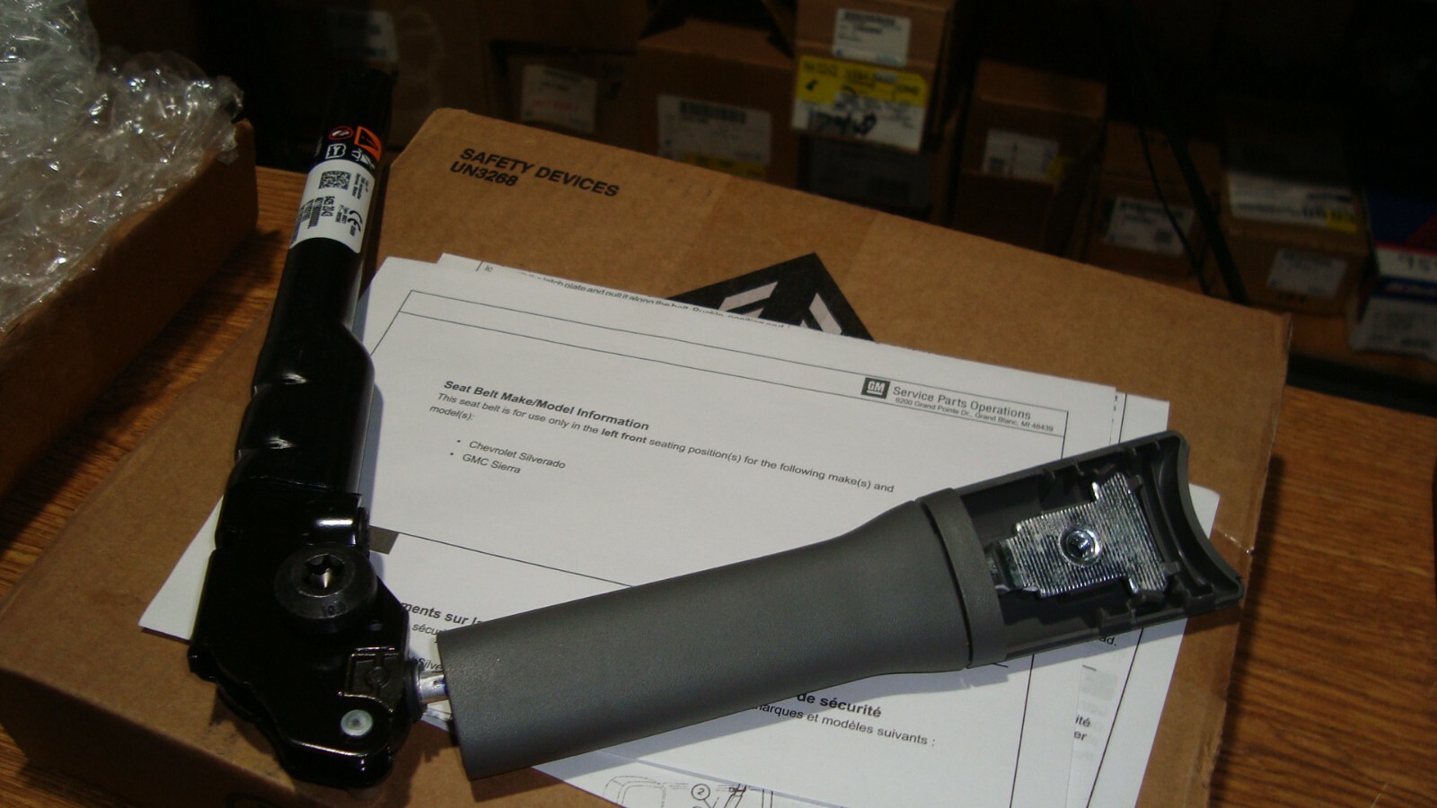 GM OEM Front Seat Belt-Buckle Tensioner Left 19356263 | eBay