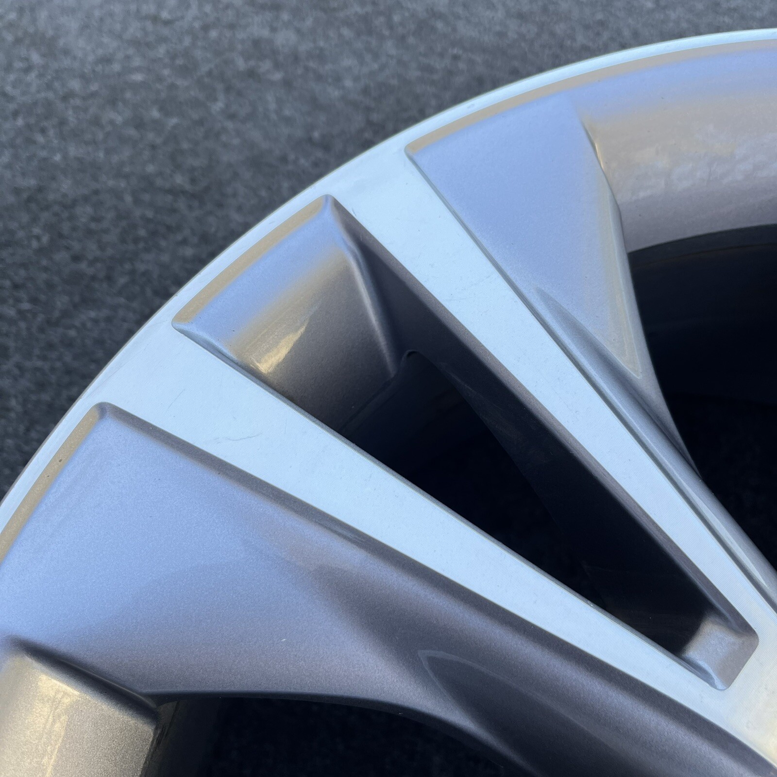 Wheel Rim Toyota Highlander 18 2014-2019 426110e260 OEM Dark Charcoal ...