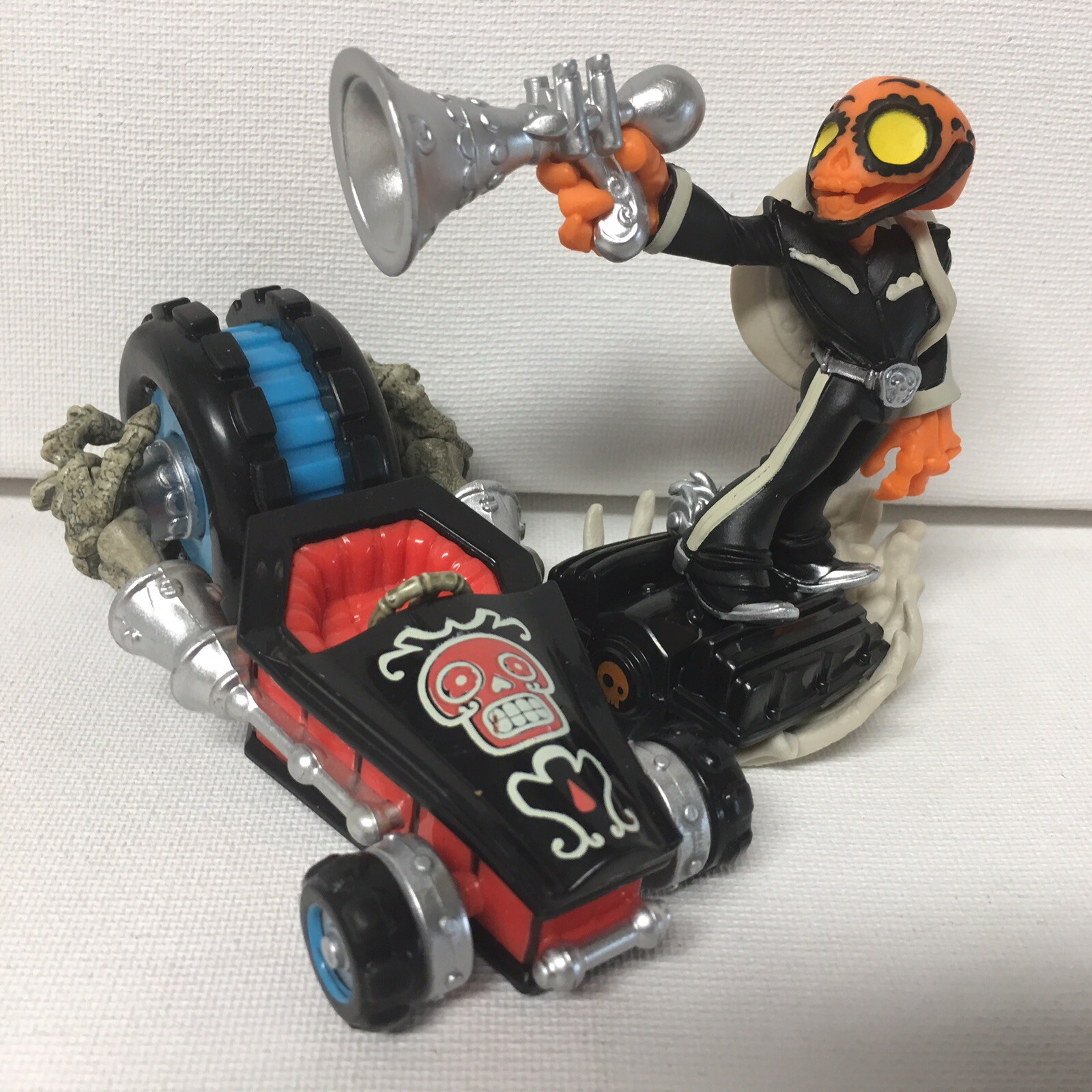 SKYLANDERS: SUPERCHARGERS: Frightful Fiesta & Crypt Crusher: BUY 4 GET ...