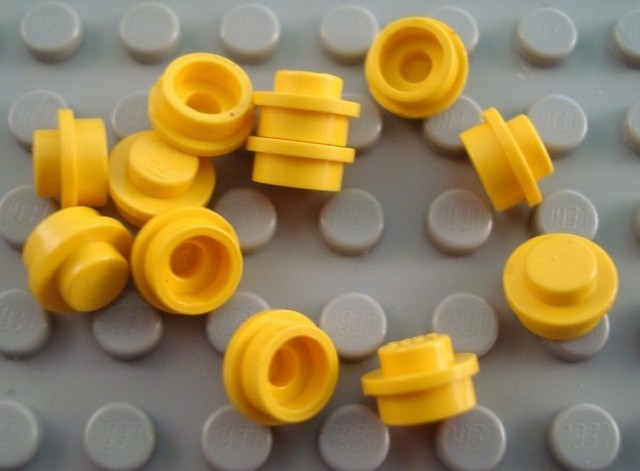 LEGO Lot of 12 Yellow 1x1 Round Plate Pieces | eBay