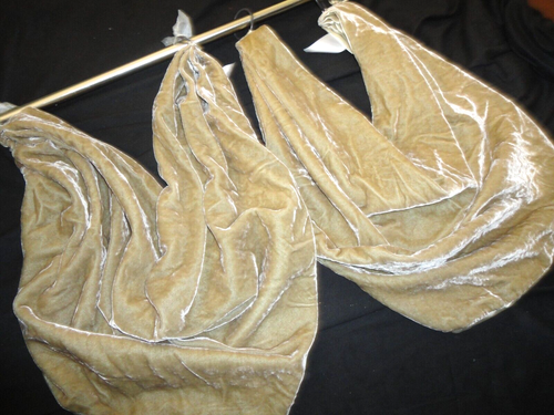 PERI RETRO CRESCENT VELVET BUCK/NEUTRAL (2) RINGED WATERFALL SWAG ...