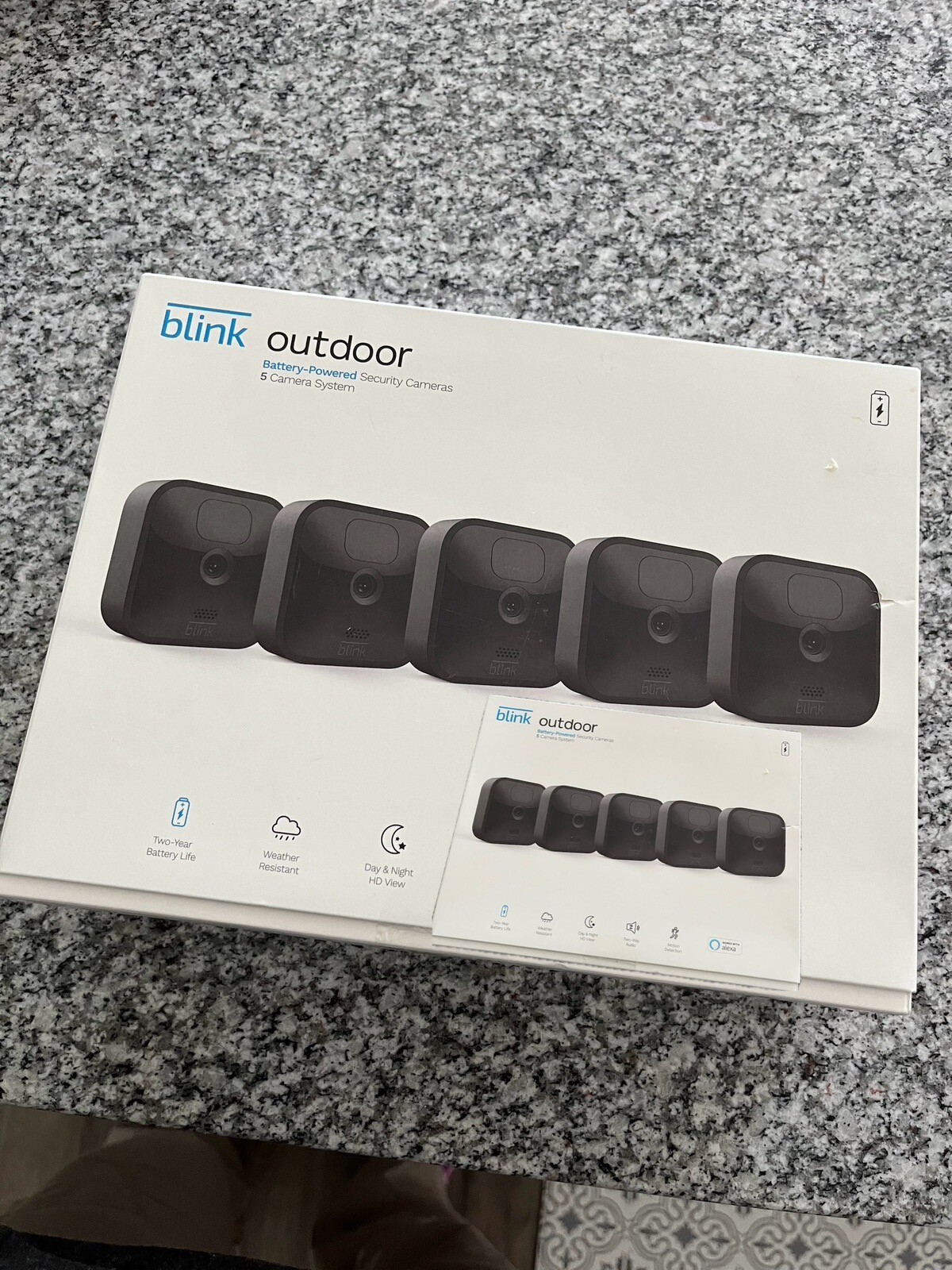 Blink Outdoor 4 (4th Gen) Battery Powered 5 Camera System - Black ...