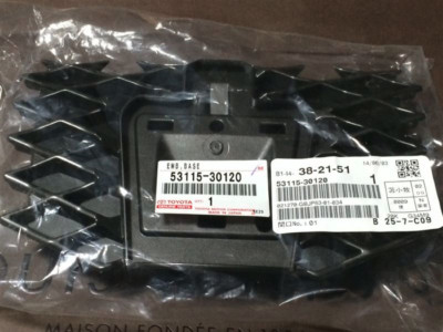 TOYOTA CROWN/HYBRID 210 BRACKET RADIATOR GRILLE JDM OEM 53115-30120 ...