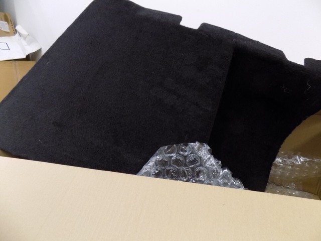 LR Range Rover Sport L494 Right Inner Quarter Panel Trim LR068092 ...