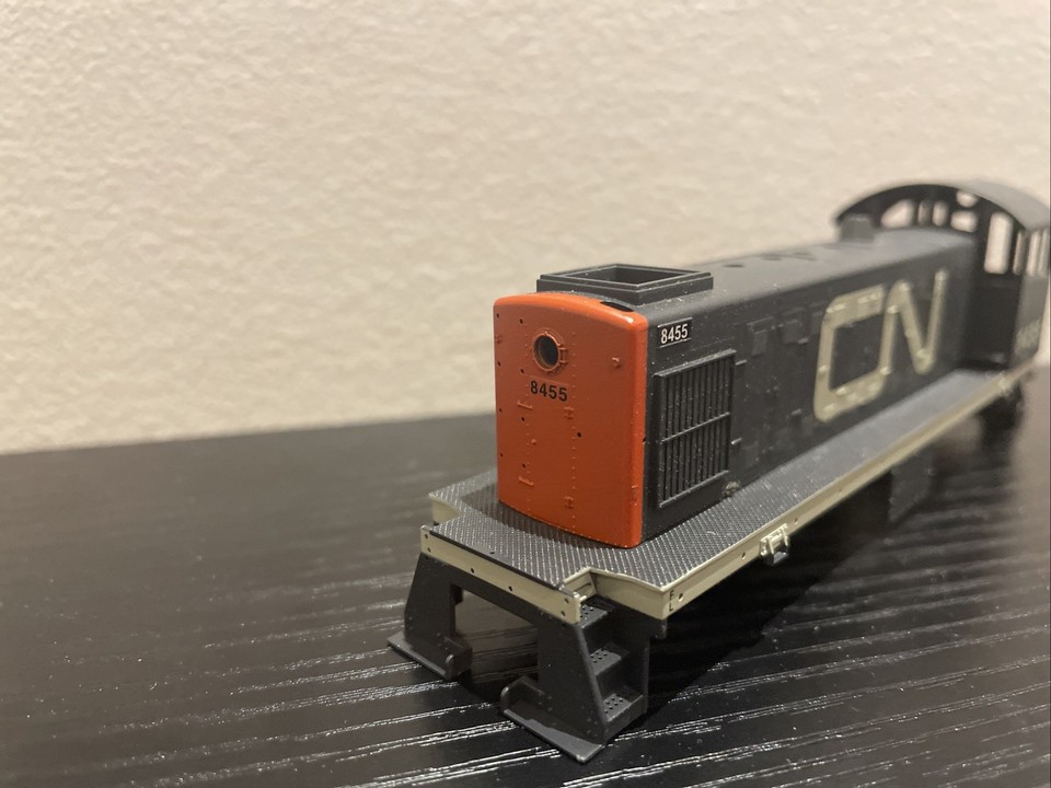 HO SCALE SHELL SWITCHER CANADIAN NATIONAL CN RAIL #8455 LOCOMOTIVE HO ...