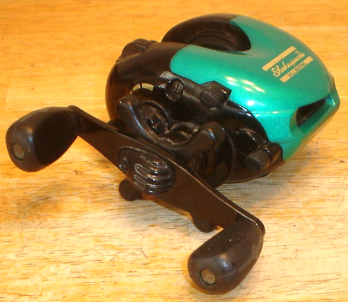Vintage Shakespeare SRBC-100 Bait Casting Fishing Reel Flipping Switch ...