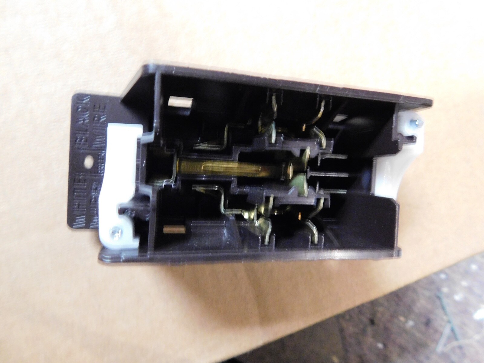 P&S Slater Self Contained Single Outlet Receptacle 125V BROWN mobile ...