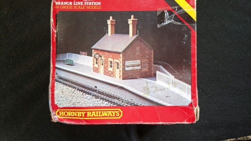 Hornby Branch Line Station OO Guage Scale R.591 Model Number In Box ...