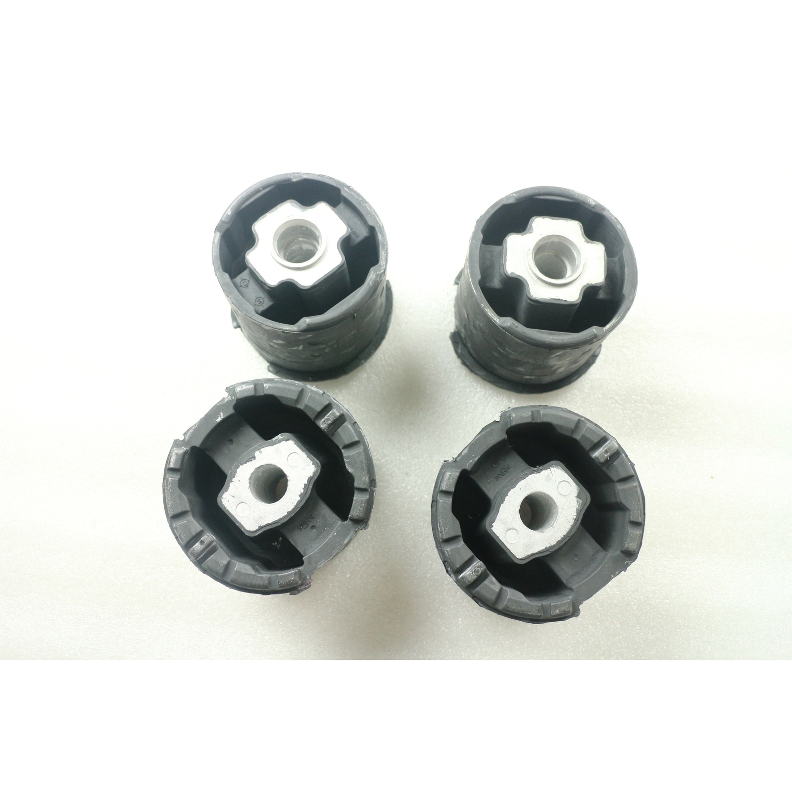 4PC Axle Subframe Control Arm Mounts Bushings fit for BMW E53 X5 ...