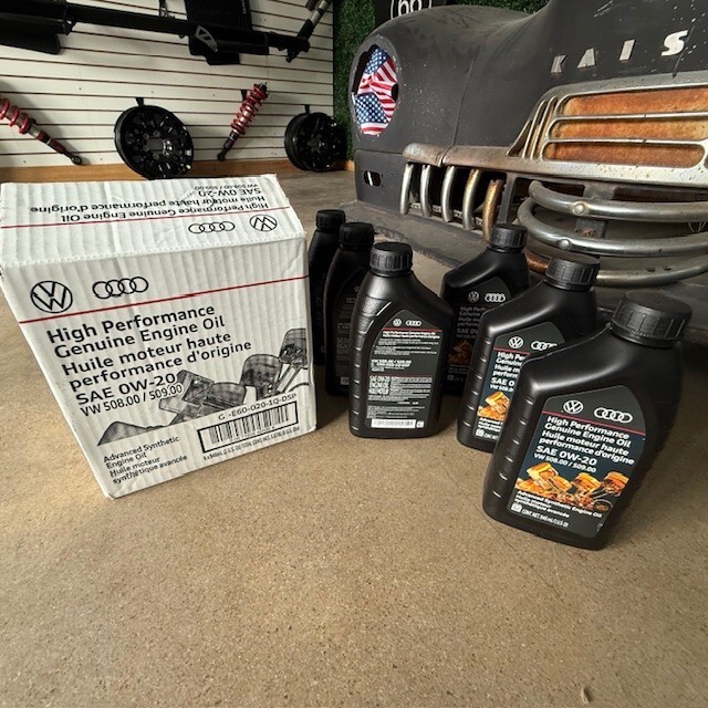 VW Audi High Performance Engine Oil SAE 0W-20 CASE Of 6 Part No G-E60 ...