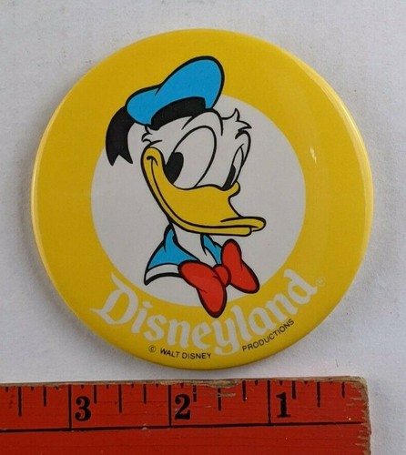 Vintage Yellow Donald Duck Disneyland Cartoon Round Pinback Pin | eBay
