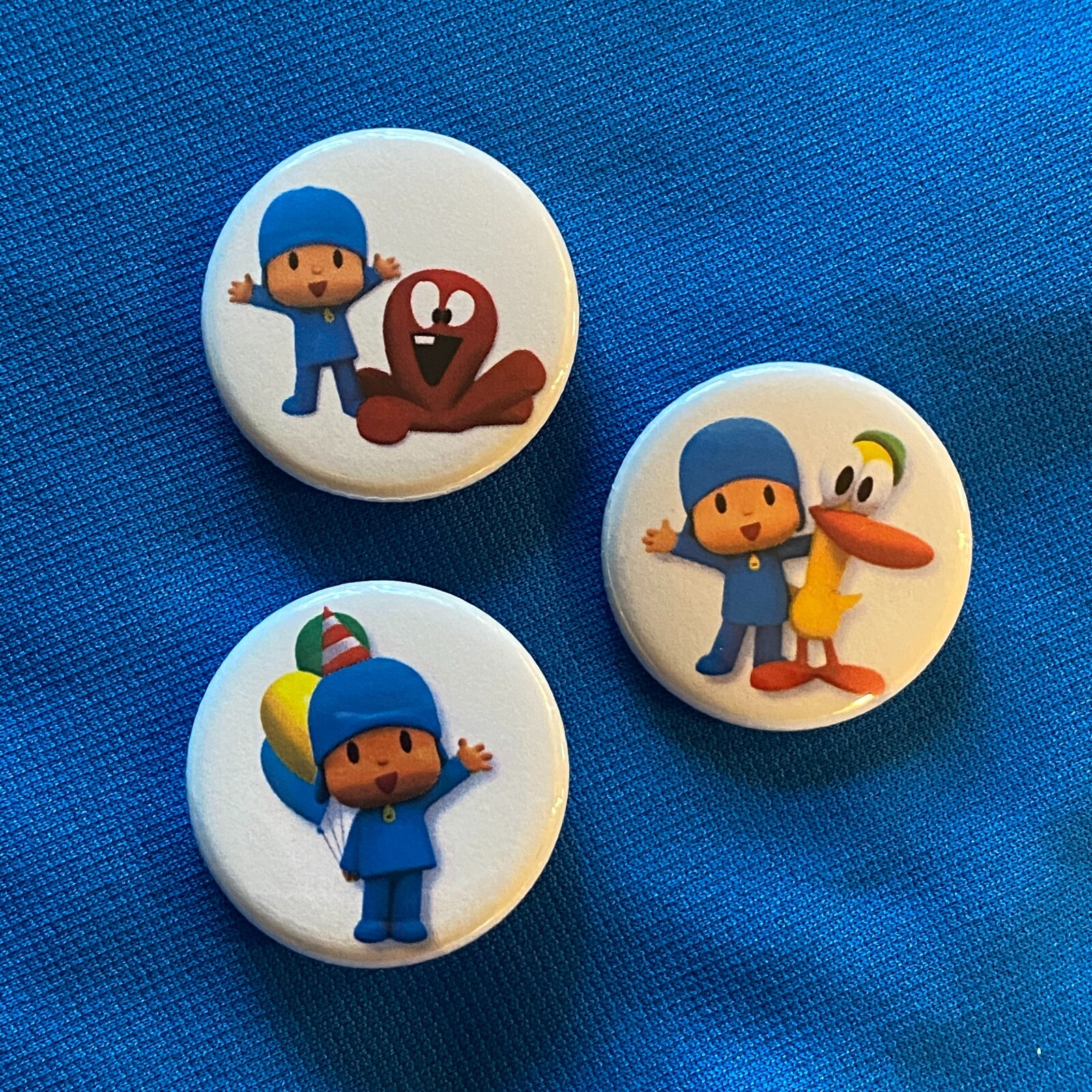 Pocoyo 3-Button Set Elly Pato Duck Spanish Octopus | eBay