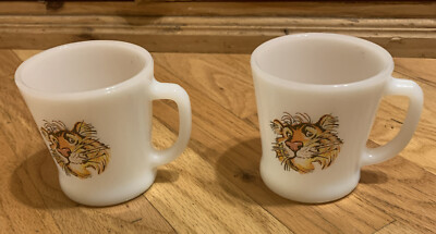 Vintage Esso Exxon Tony The Tiger Fire-King Milk Glass Coffee Mugs Set ...