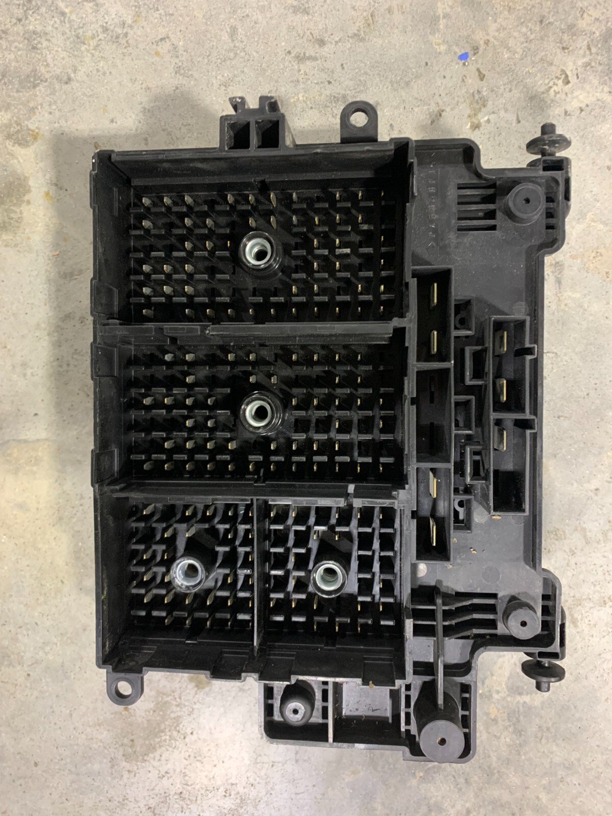 CHEVY/GMC FUSE BOX GENERAL MOTORS FUSE/ RELAY JUNCTION BLOCK 15177119 ...