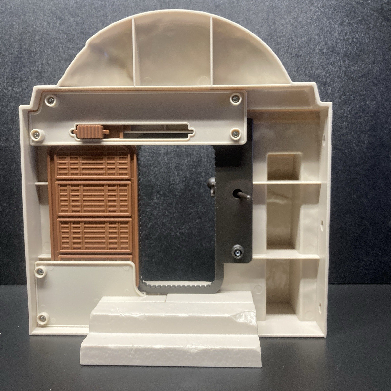 Star Wars Streets of Tatooine Main Wall Doorway TT-8 Gatekeeper Droid ...