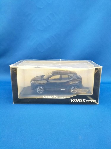 209 Black Mica Yaris Cross Minicar 1/30 | eBay