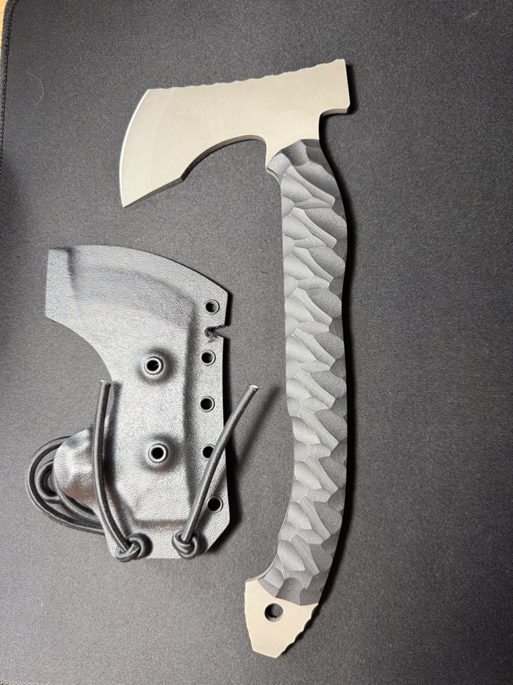 Half face blades- recce Charlie hawk. G10 scales, carbon fiber pins ...