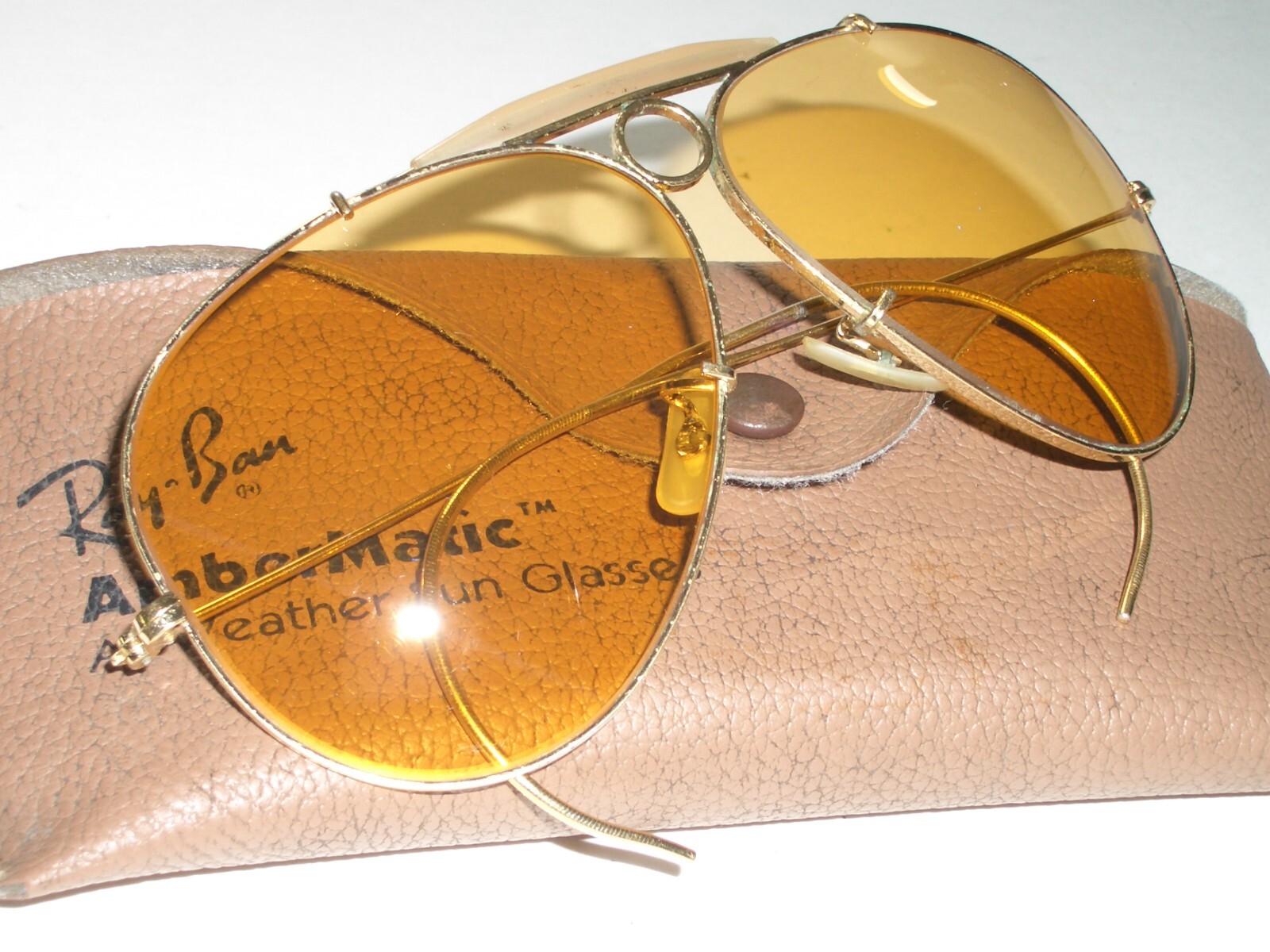 1960's VINTAGE BAUSCH & LOMB RAY-BAN ALL-WEATHER AMBERMATIC SHOOTING ...