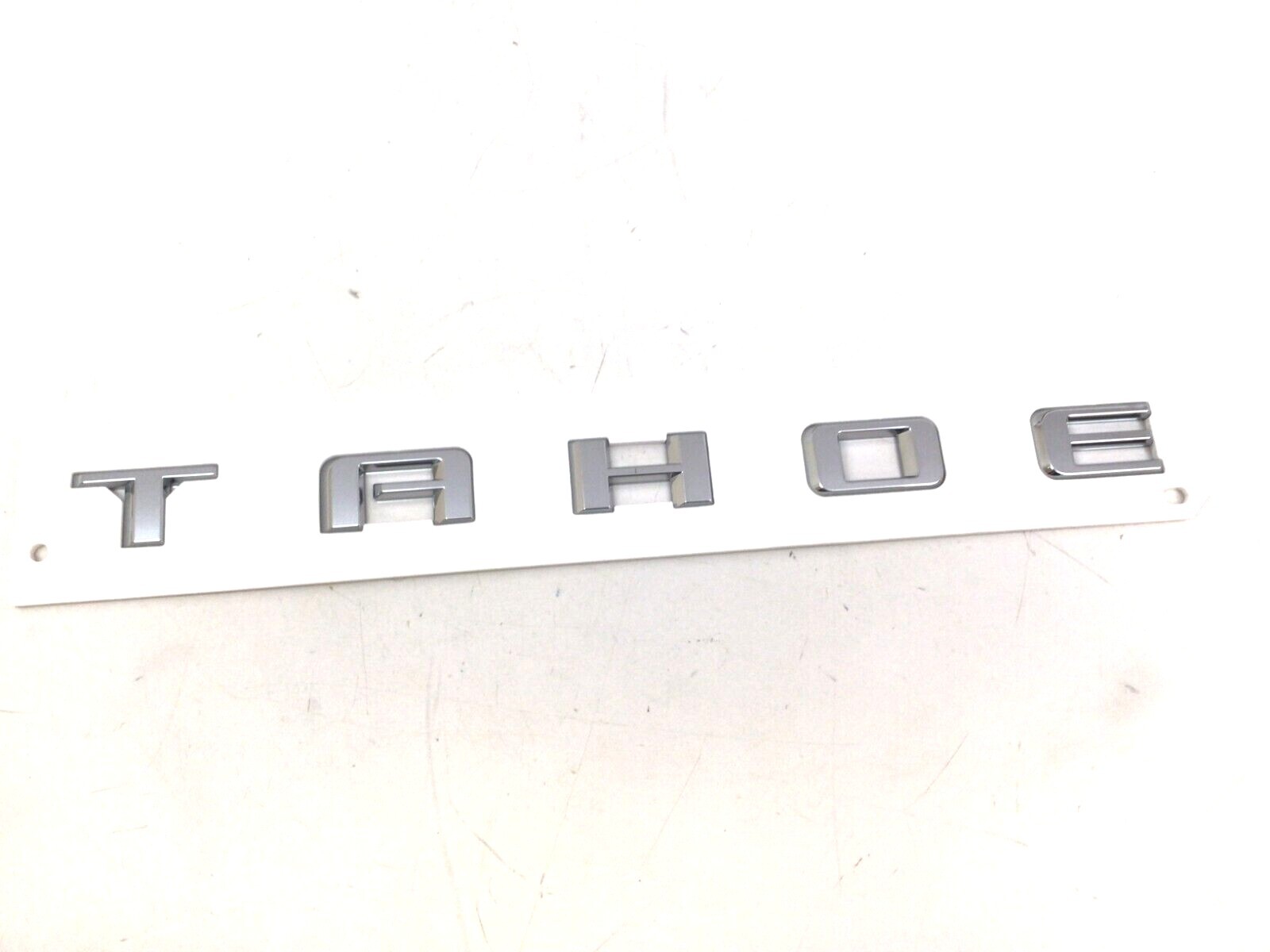 2021-2022 Chevrolet Tahoe rear Liftgate chrome Tahoe Nameplate new OEM ...