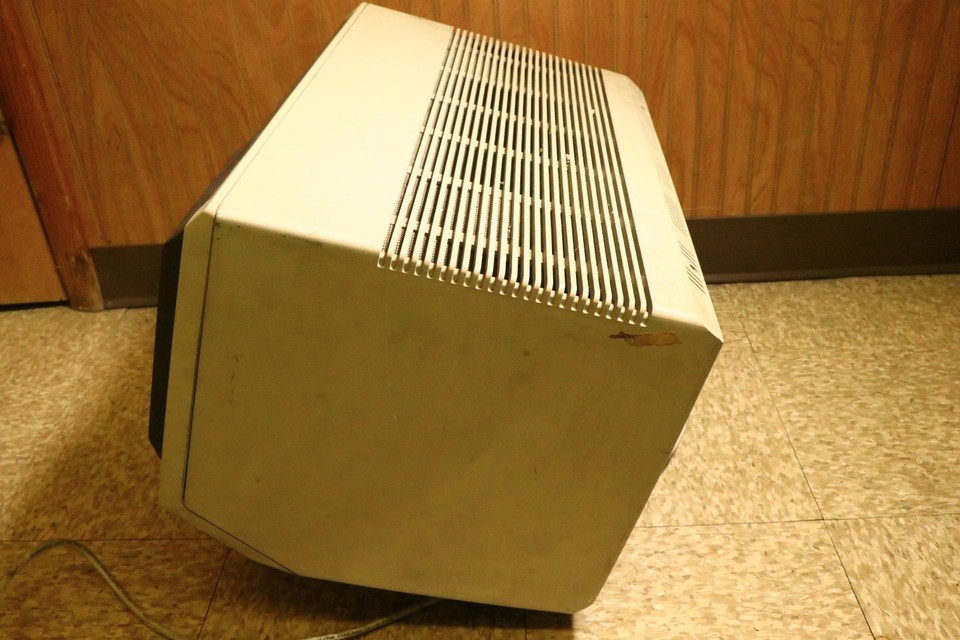 Philips 3000 Computer System Type M3004 VDU Dual Drives as-is Powers On ...