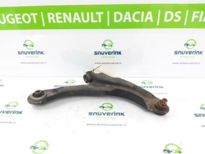 BRAS DE SUSPENSION AVANT DROIT (TRIANGLE) Renault Clio IV (5R) 2013 ...