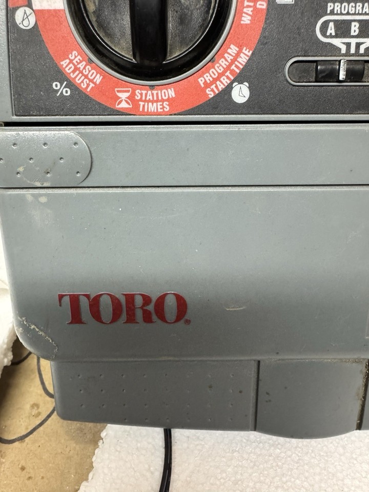 Toro Greenkeeper Sprinkler controller! Tested! Comes With 4 Zones! | eBay