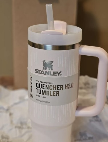 Stanley 30 fl. oz. Soft Rain Bloom Quencher H2.0 Flowstate Tumbler-New ...