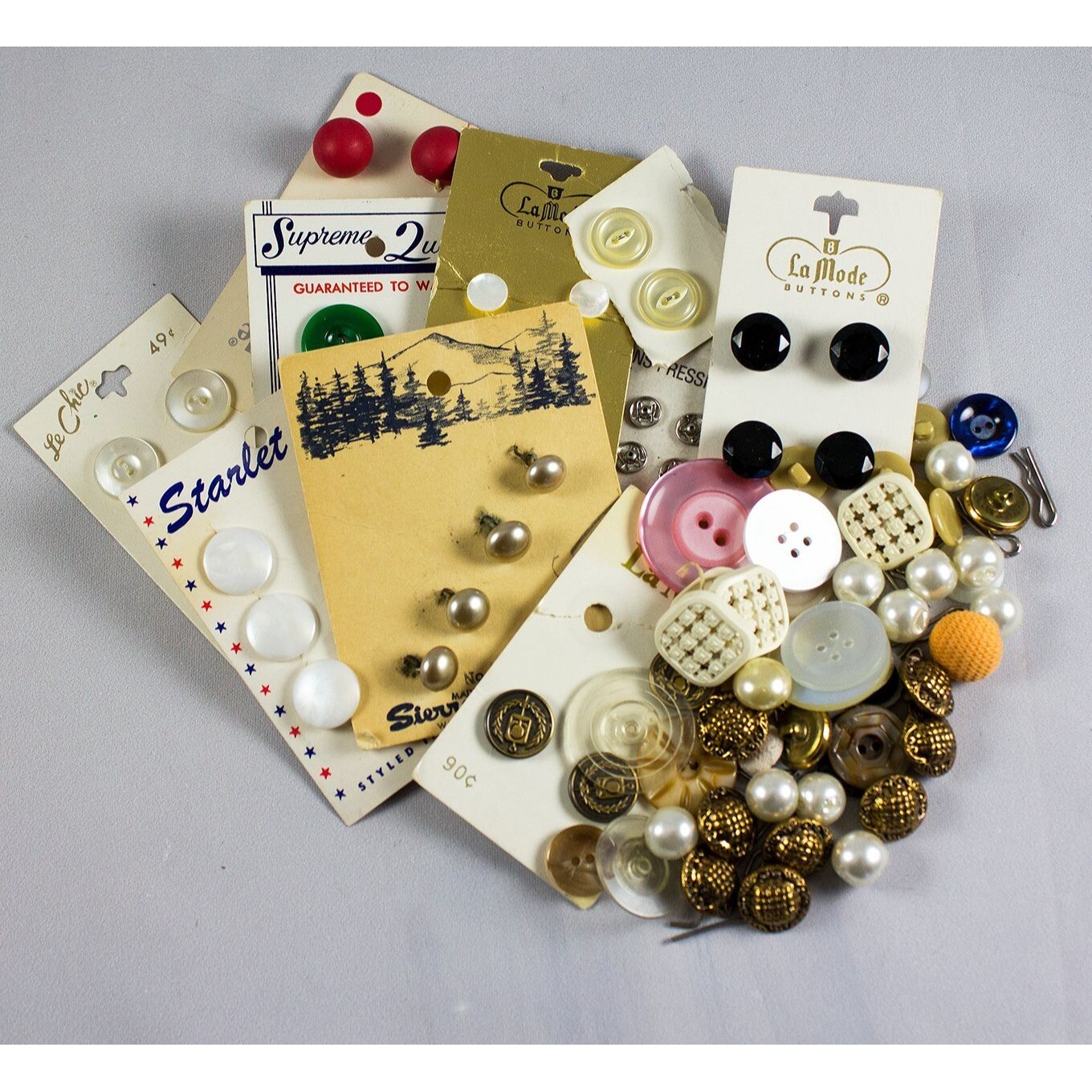 Small Mixed Lot of Vintage Buttons and Snaps Loose and on Cards | eBay