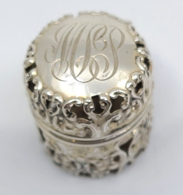 Sewing (Pre-1930) - Thimble Case