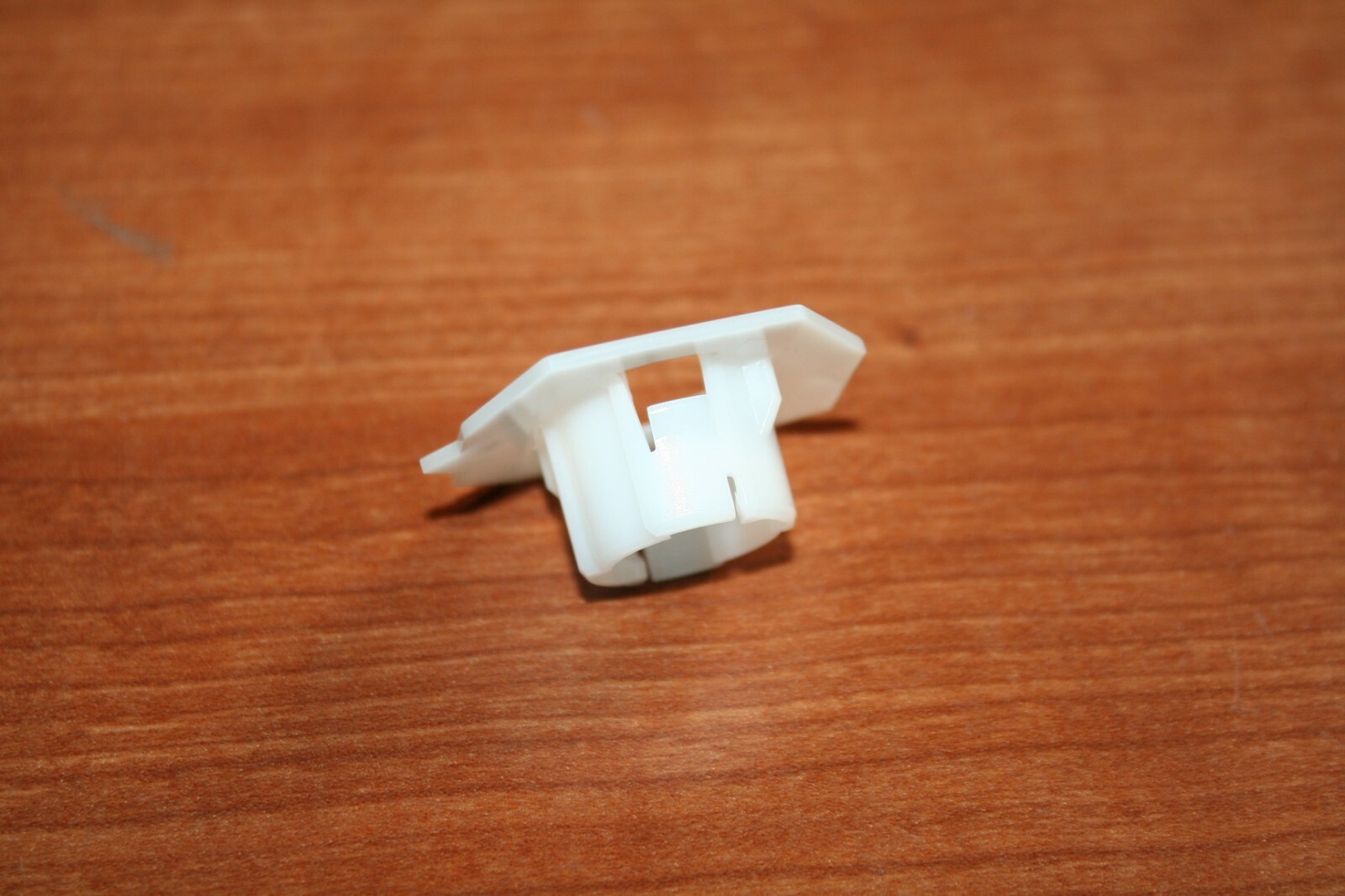 NOS GM Cruise Control Release Resume Switch Retainer Clip 10418917 04 ...