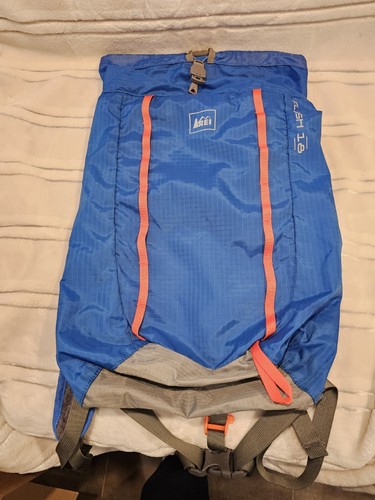REI Co-op Ruckpack 18L Backpack Daypack Ripstop Hiking Trail Outdoor ...