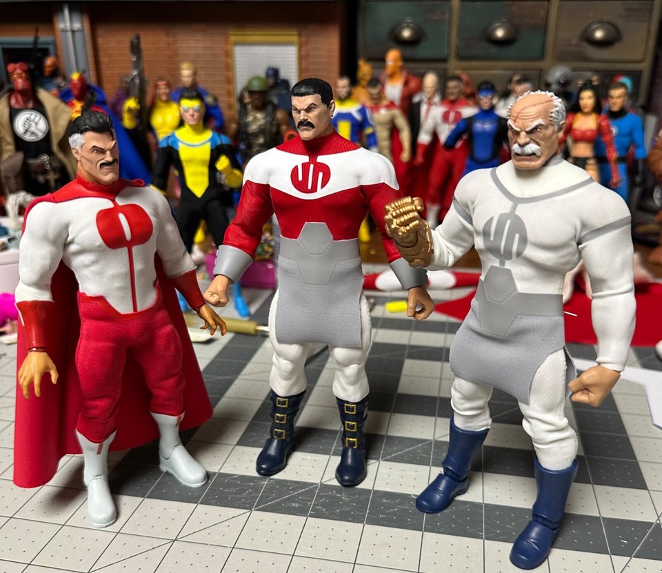 Mezco one 12 custom thragg invincible suit only | eBay