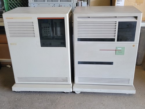 Vintage DEC VAXStation 3520 VS60S-A2 With R400X (FULL OF DRIVES!), Both ...