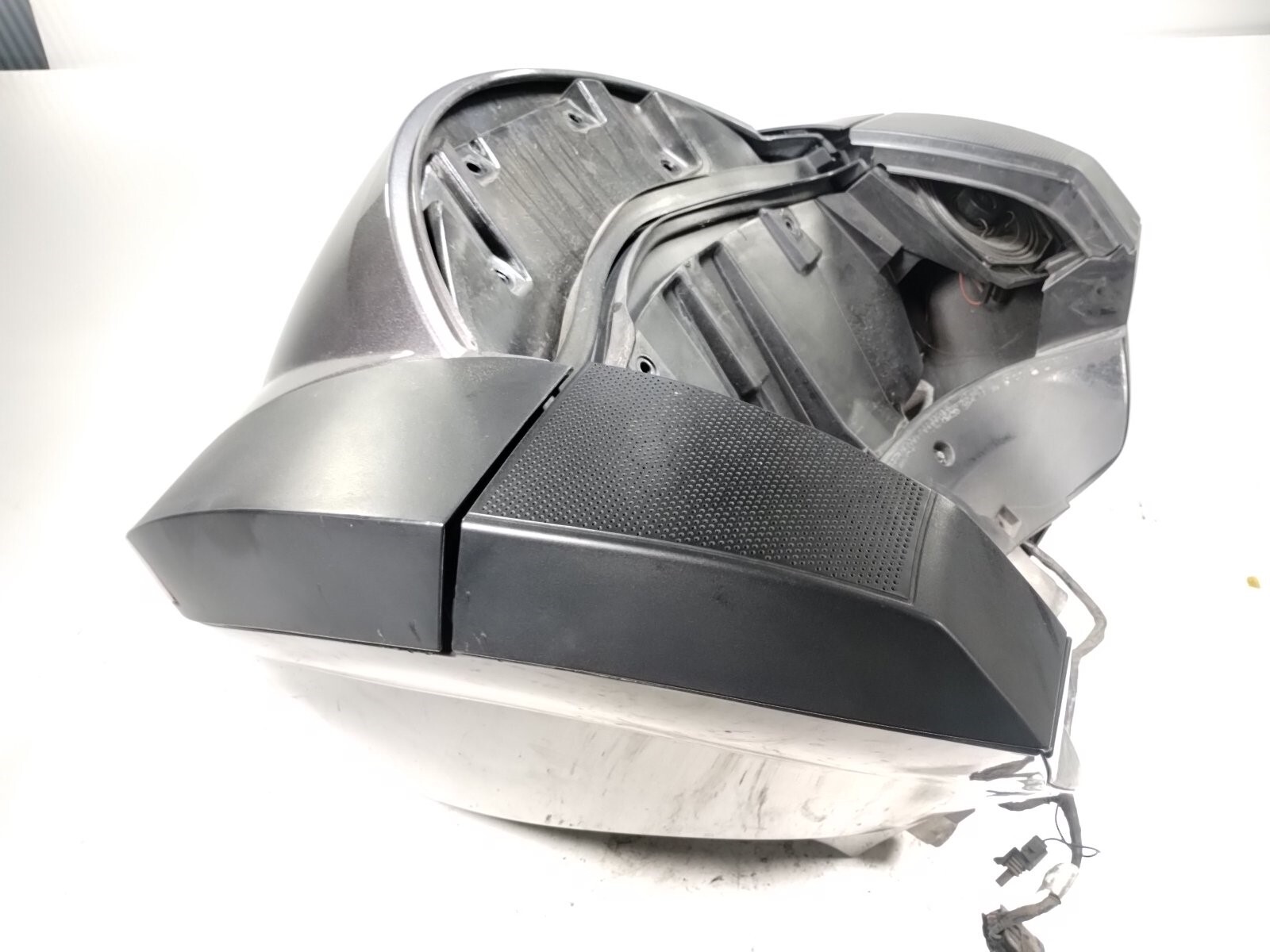 2008 Victory Vision Rear Trunk Tour Pak Luggage with KEY Gray | eBay