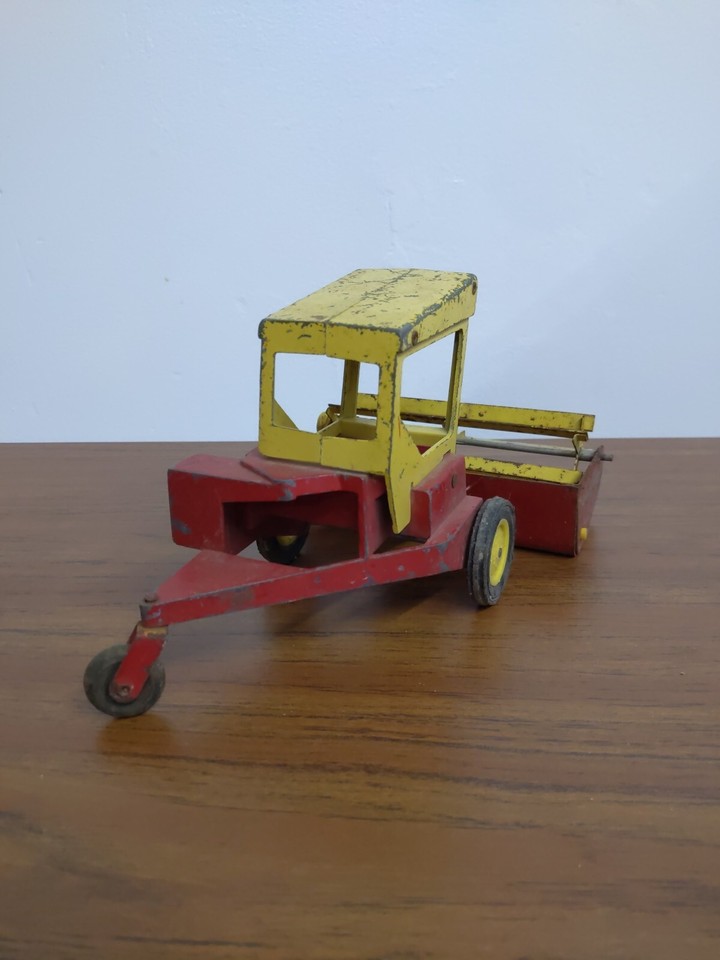 Ertl Farm Toy New Holland Swather Self Propelled Haybine | eBay