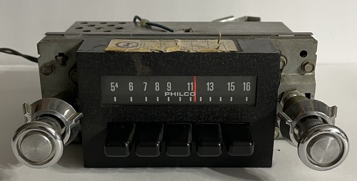 Vintage Ford Philco Car Radio AM Push Button 12V NEG GND - UNTESTED ...