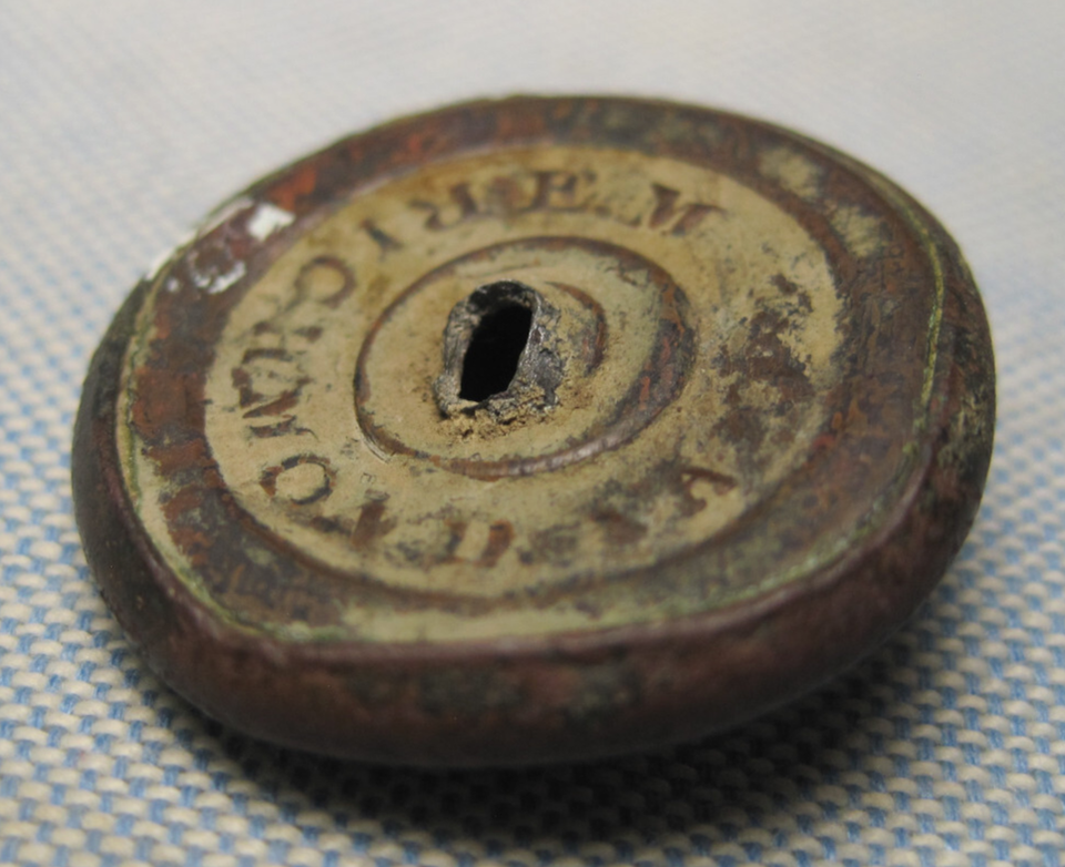 Dug CIvil War Confederate EM Lewis Block I Coat Button from Virginia | eBay