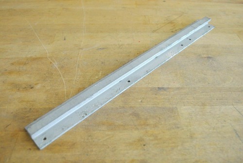 Beechcraft BE55 Baron Rear LH/RH Inboard Seat Track Rail | eBay