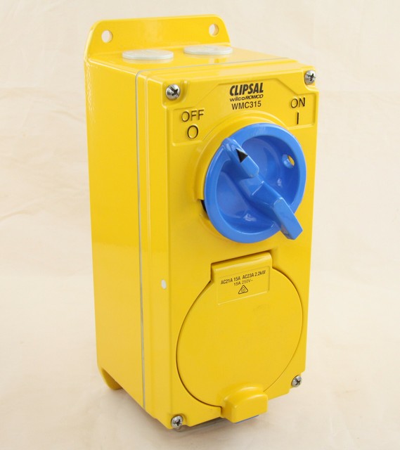 Clipsal Wilcorowco Metal Clad 1 Pole Flat 3 Pin 15a Switched Socket ...