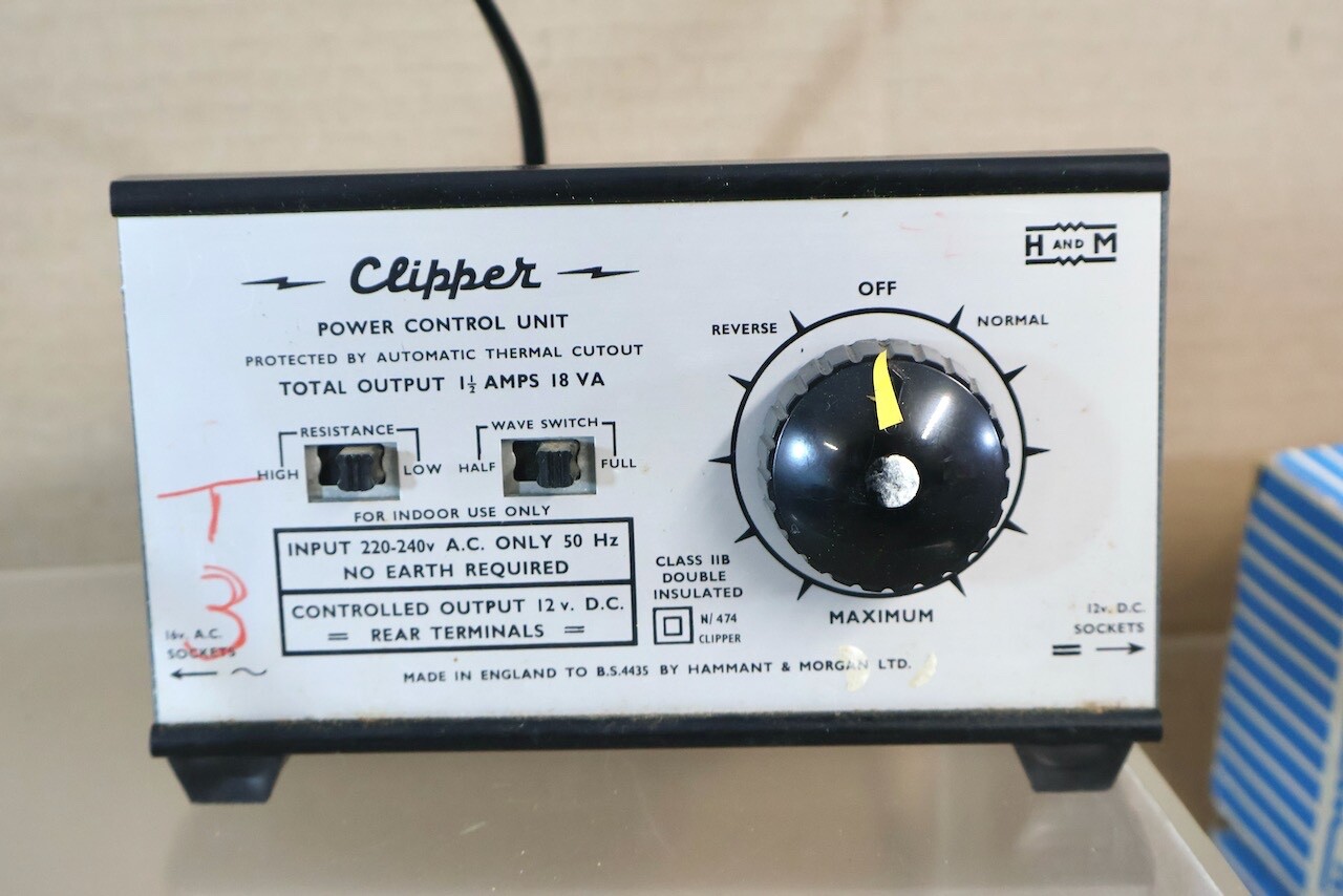 HAMMANT & MORGAN H&M CLIPPER CONTROLLER 0-12 VOLT TRANSFORMER 240 Volt ...