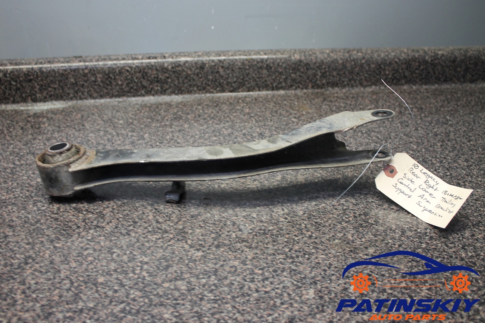 2010 Subaru Legacy Arrière Droit Inférieur Bras Suspension Support Rh ...