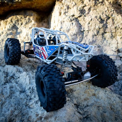 Axial Rock Crawler Kits