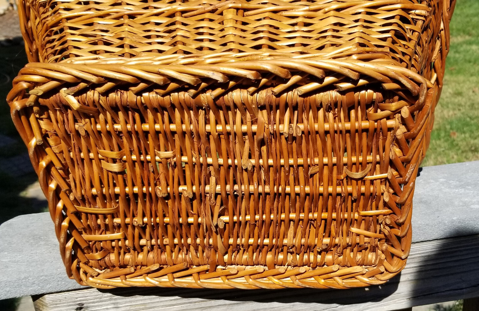 16 x 16 x 11.5" TRADITIONAL PICNIC BASKET FIXED HANDLE DOUBLE TOP OPEN ...