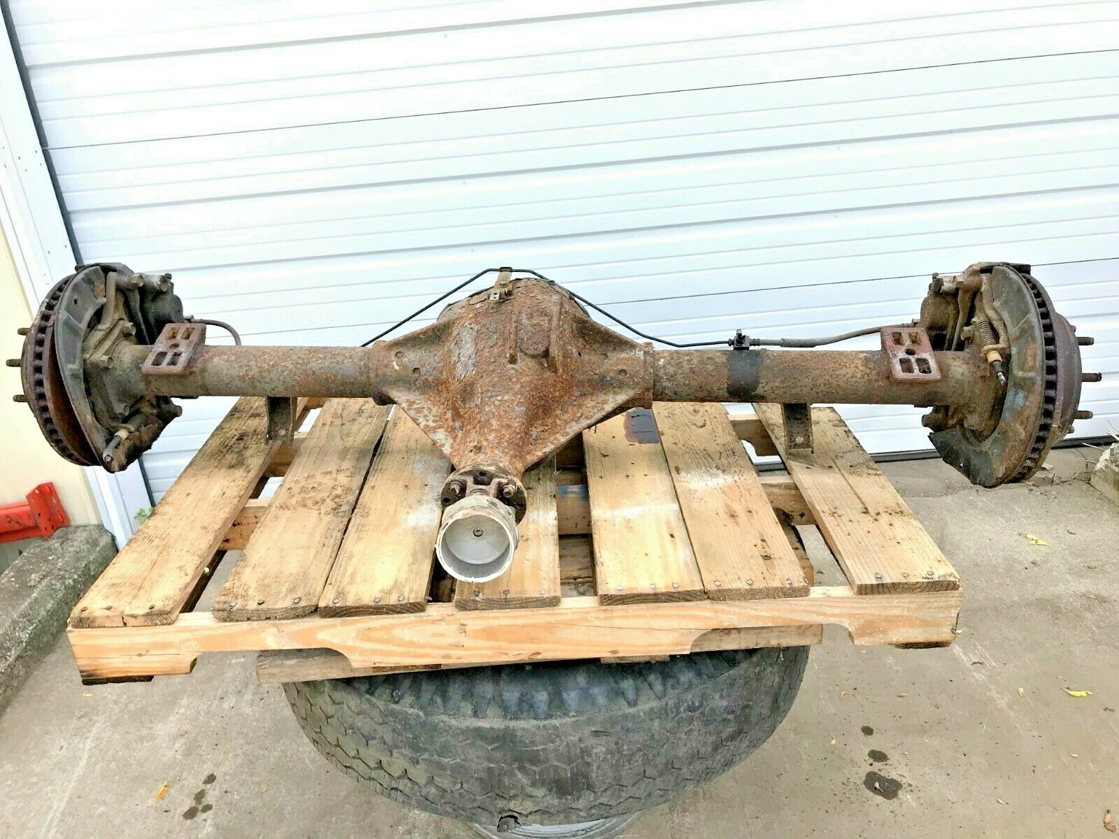 2008 Ford Van E350 Rear Axle Assembly Differential 3.73 Semi-Floating ...