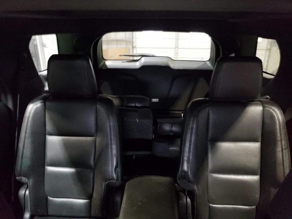 Used Front Right Door Assembly Front fits: 2013 Ford Explorer Limited R ...