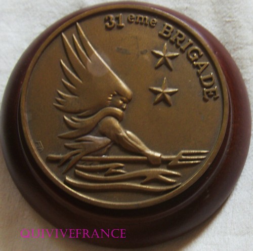 TB1117 - Small CREST PLAQUE Paperweight 31e Brigade | eBay